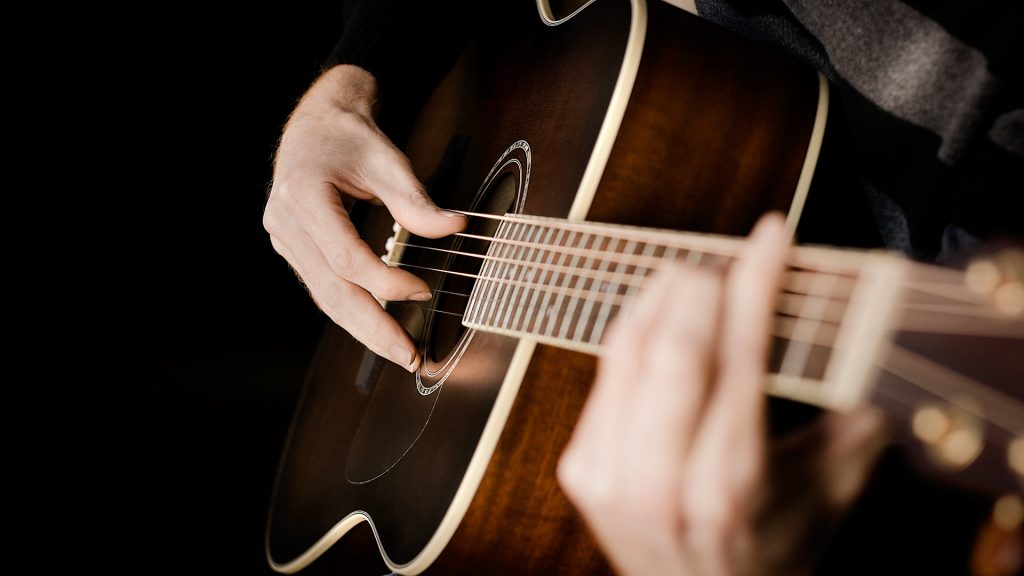 5 Alat Musik Modern Populer: Jenis, Ciri, dan Cara Memainkannya