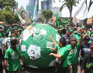 30+ Gambar Bonek Persebaya Terbaru 2019 (Foto, Wallpaper, HD)