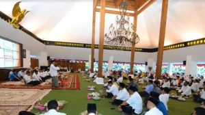 20+ Contoh Teks Pembawa Acara (MC) Lengkap dan Beragam